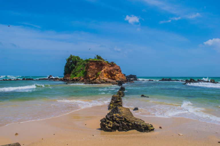 Midigama & Weligama: Learning to Surf in Sri Lanka - Jones Around The World