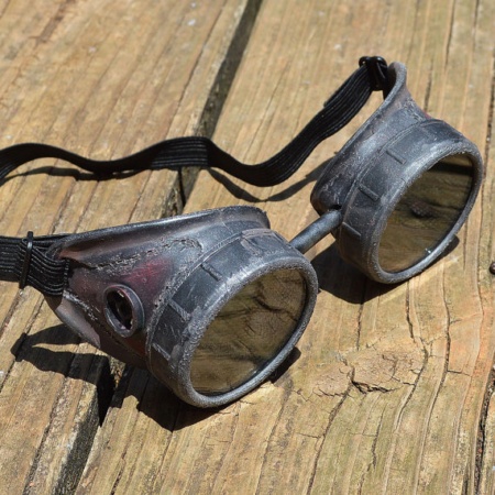 12 Best Burning Man Goggles & Glasses For Desert Protection