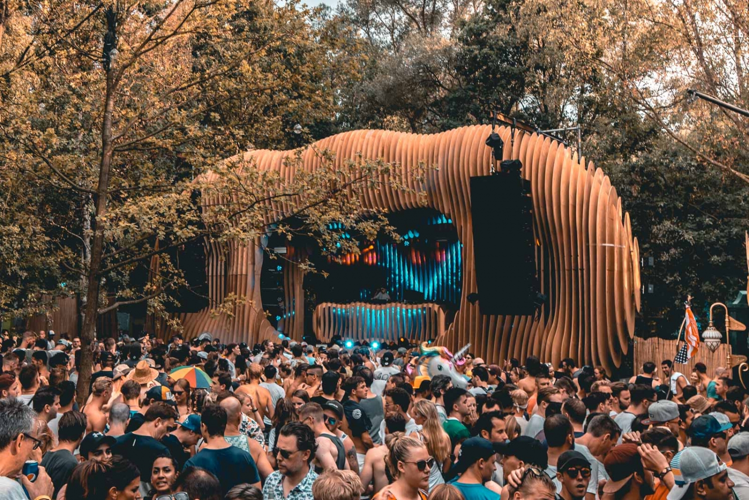 Tomorrowland Festival 2018 | The Story of Planaxis - Jones Around The World