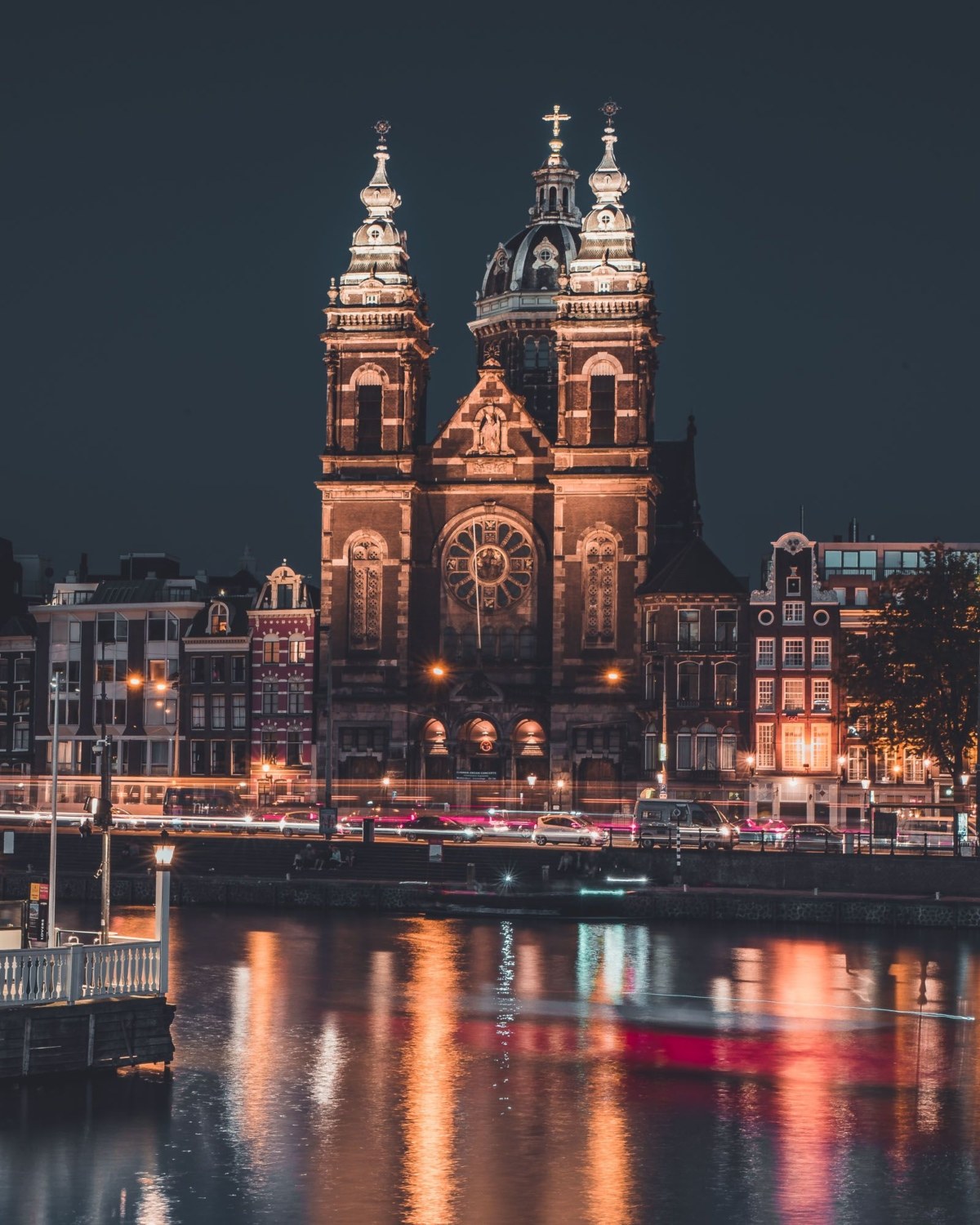 12 Reasons To Explore Europe w/ Busabout Hop-on Hop-off Pass [Review]