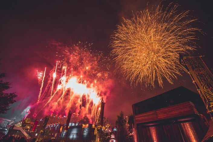 44 Festival Accessories, Gear & Must Haves | Festival Packing List