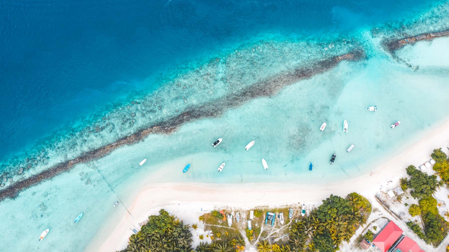 THULUSDHOO ISLAND, Maldives | TOP 14 Things To Do on THULUSDHOO