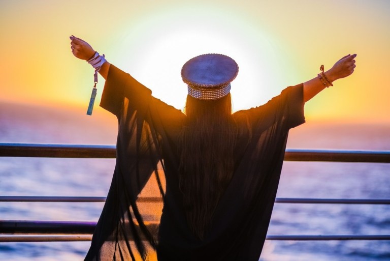 HOW TO SNEAK ALCOHOL ON A CRUISE | 15 Must-Try Products [2019]