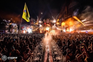 15 Best Festival Gadgets To Enhance Your Festival Experience