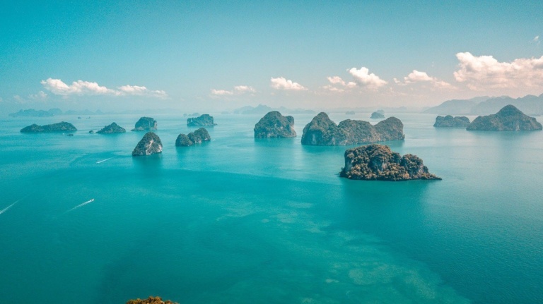 Best Warm Places to Visit in January | 21 Hot Weather Countries