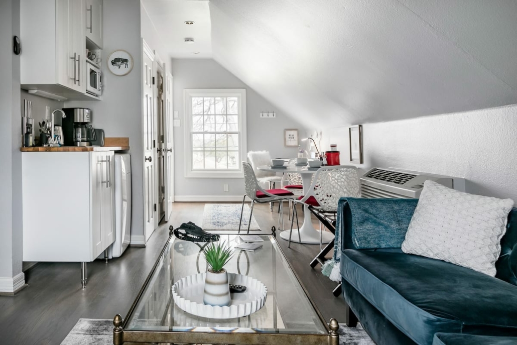 15 Unique & Best Airbnbs in Dallas, Texas: Top Picks for 2022