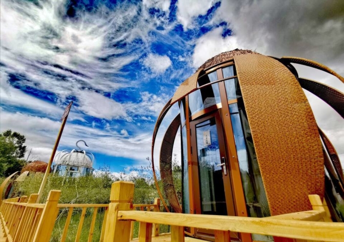 30 Unique Airbnbs Around The World For Your Bucket List (2021)