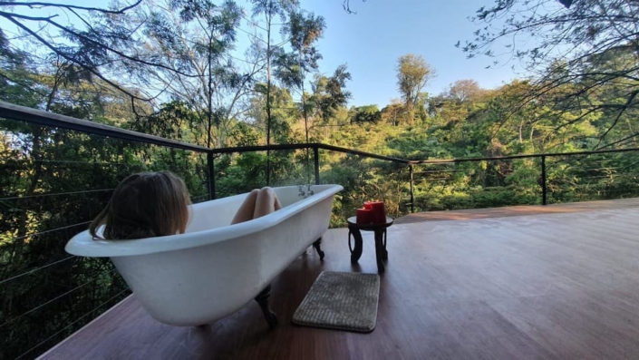 30 Unique Airbnbs Around The World For Your Bucket List (2021)