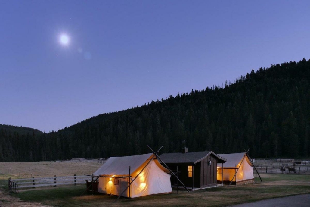 17 BEST Glamping Montana Sites To Stay in 2023 (Updated)