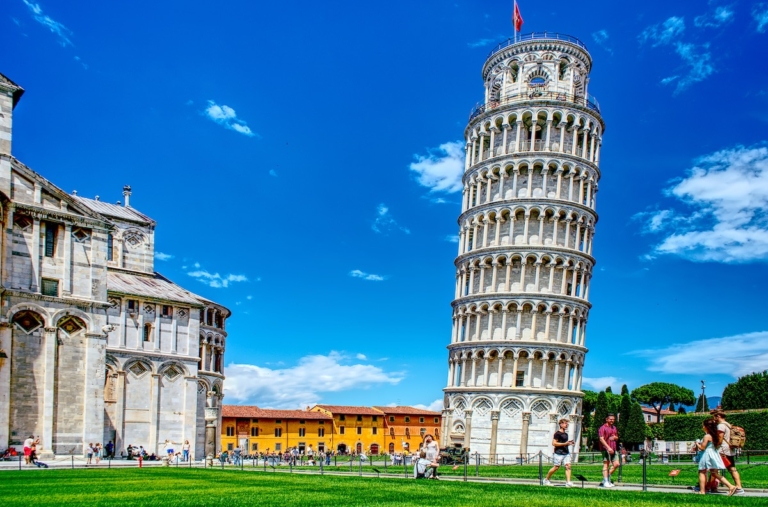 Famous Landmarks in Italy | 19 Iconic Buildings & Places to See