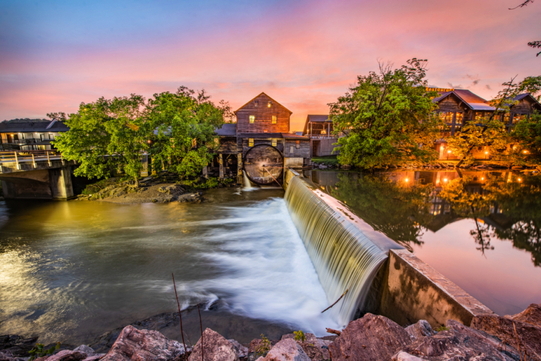 52 Tennessee Quotes, Captions, Slogans, One-Liners and Sayings