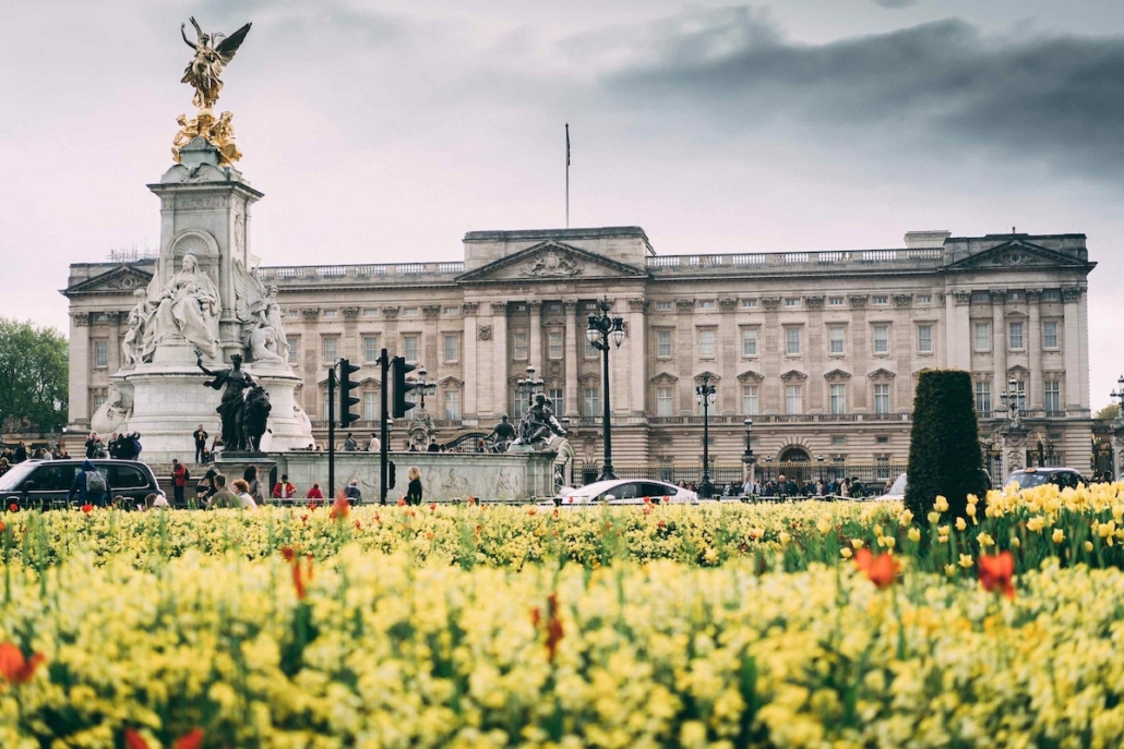 18 Famous Landmarks in the UK To Visit Before You Die