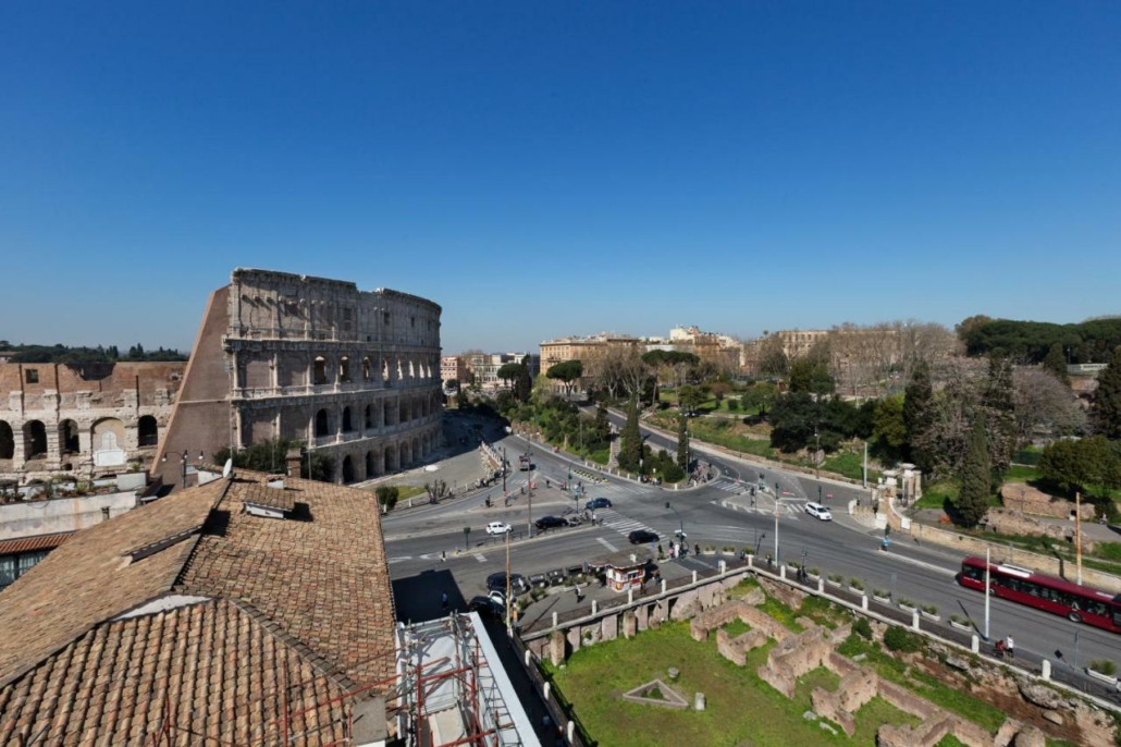 15 Best Hotels in Rome with View of The Colosseum