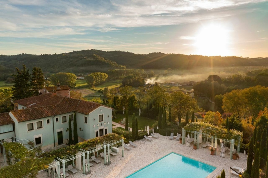15 Best Wine Hotels in Tuscany Vineyards To Stay in 2023
