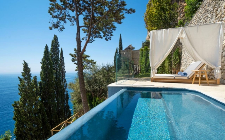 15 Best Beach Resorts in Italy For Your Bucket List