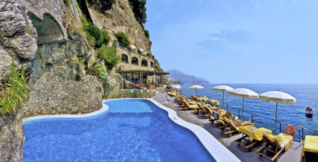15 Best Beach Resorts in Italy For Your Bucket List